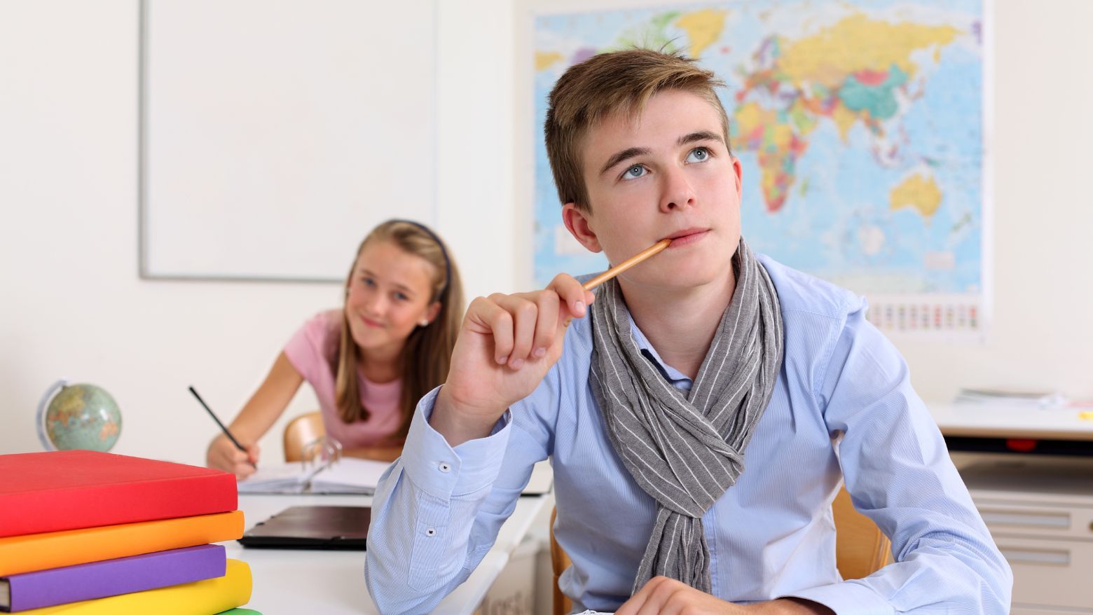 Desarrollar pensamiento crítico niños - Invisible Education